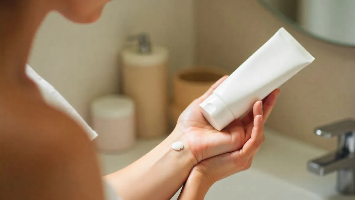 Which Body Lotion Is Best For Dry Skin? 7 Top-Rated Picks From Amazon