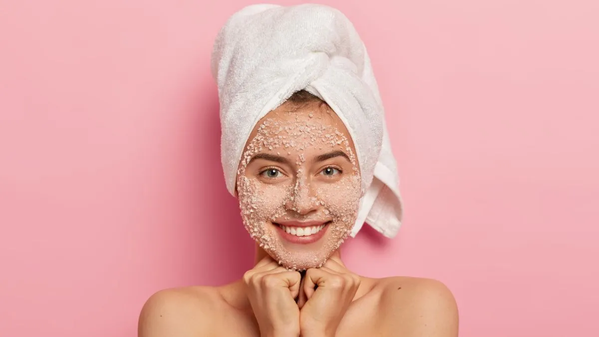 5 Best Exfoliating Face Scrubs for Women to Clear Acne and Dark Spots